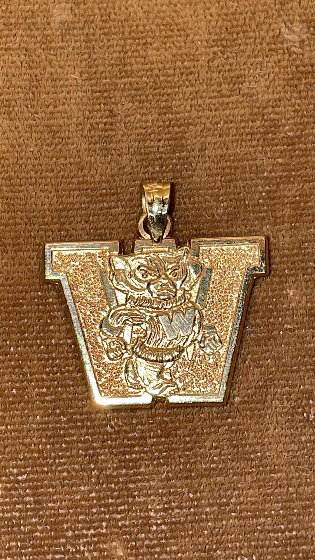 Solid Stamped 14K Yellow Gold University of Wisconsin Madison Badgers ...