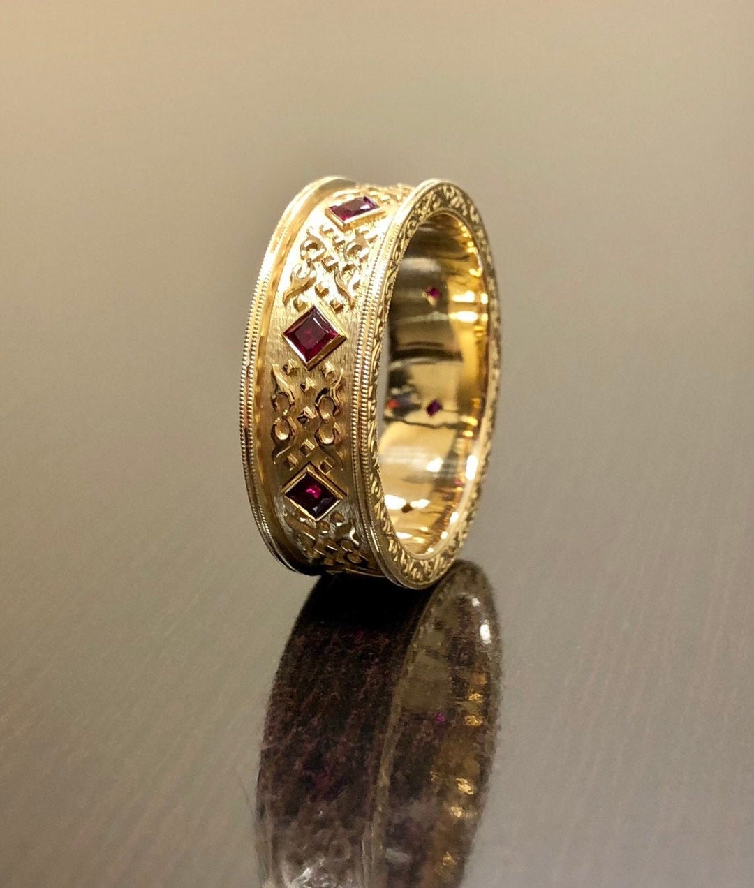 Handmade Art Deco 18K Yellow Gold Hand Engraved Eternity Princess Cut ...