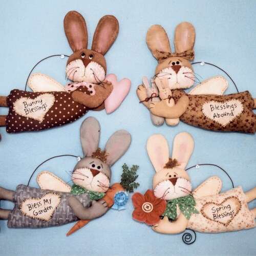 Primitive Bunny With a Heart PATTERN | Etsy