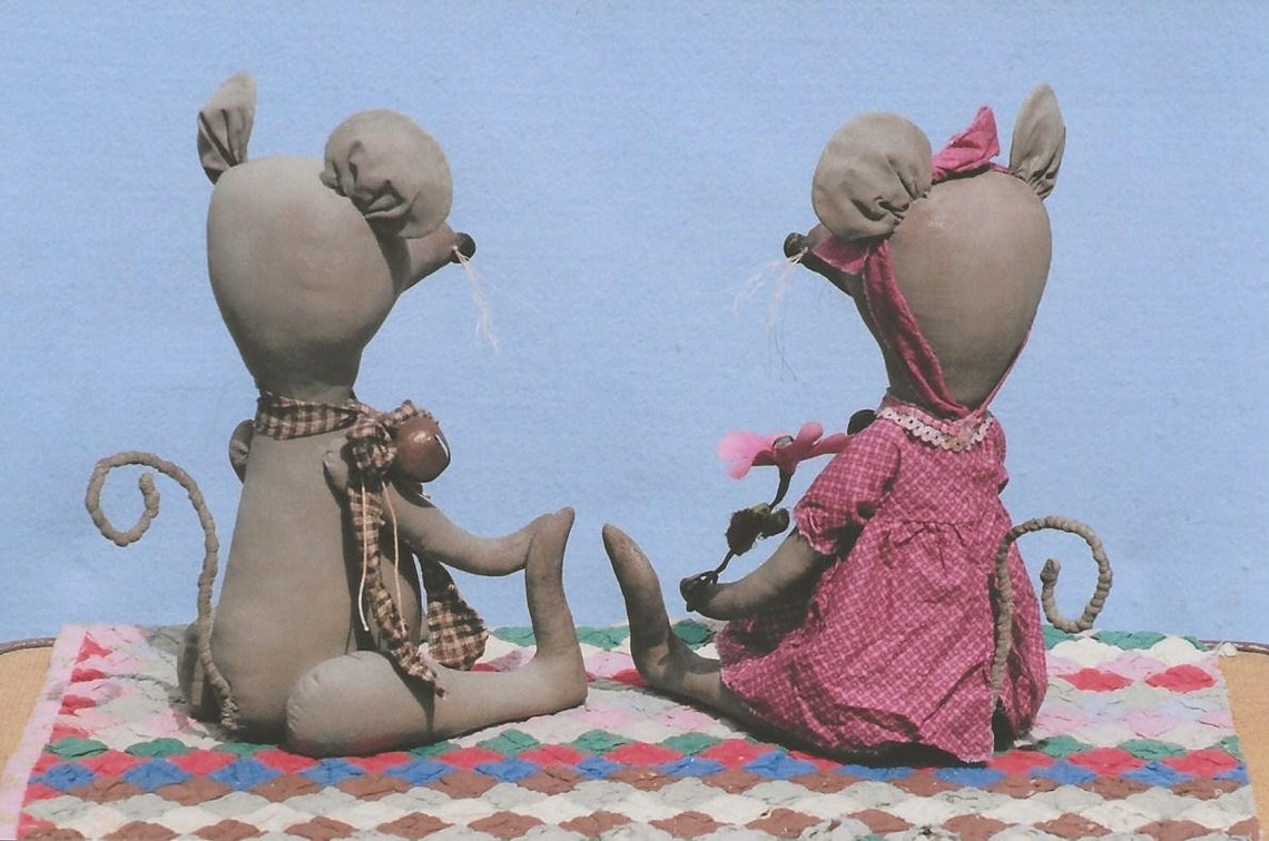 Primitive EPATTERN Country Mouse Family | Etsy