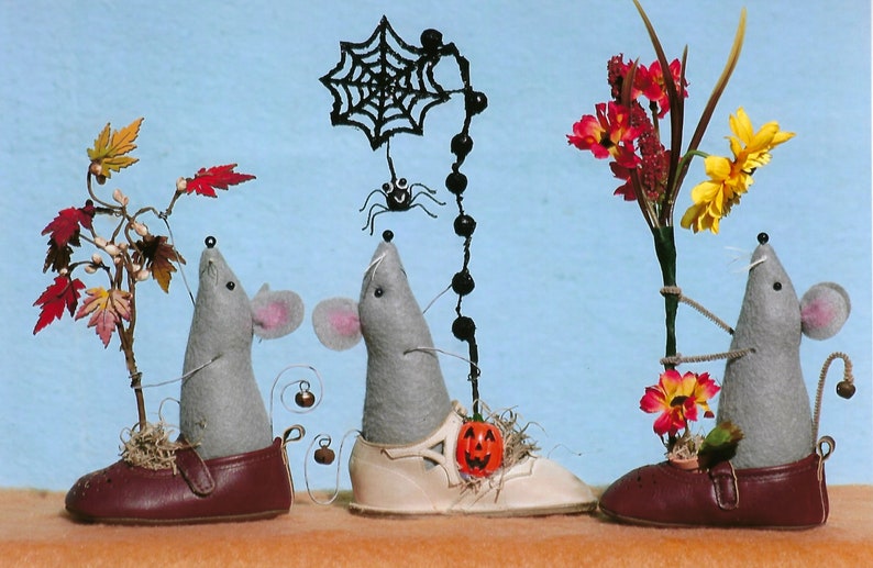 If the Shoe Fits, Hop In! Mouse E-pattern - Etsy
