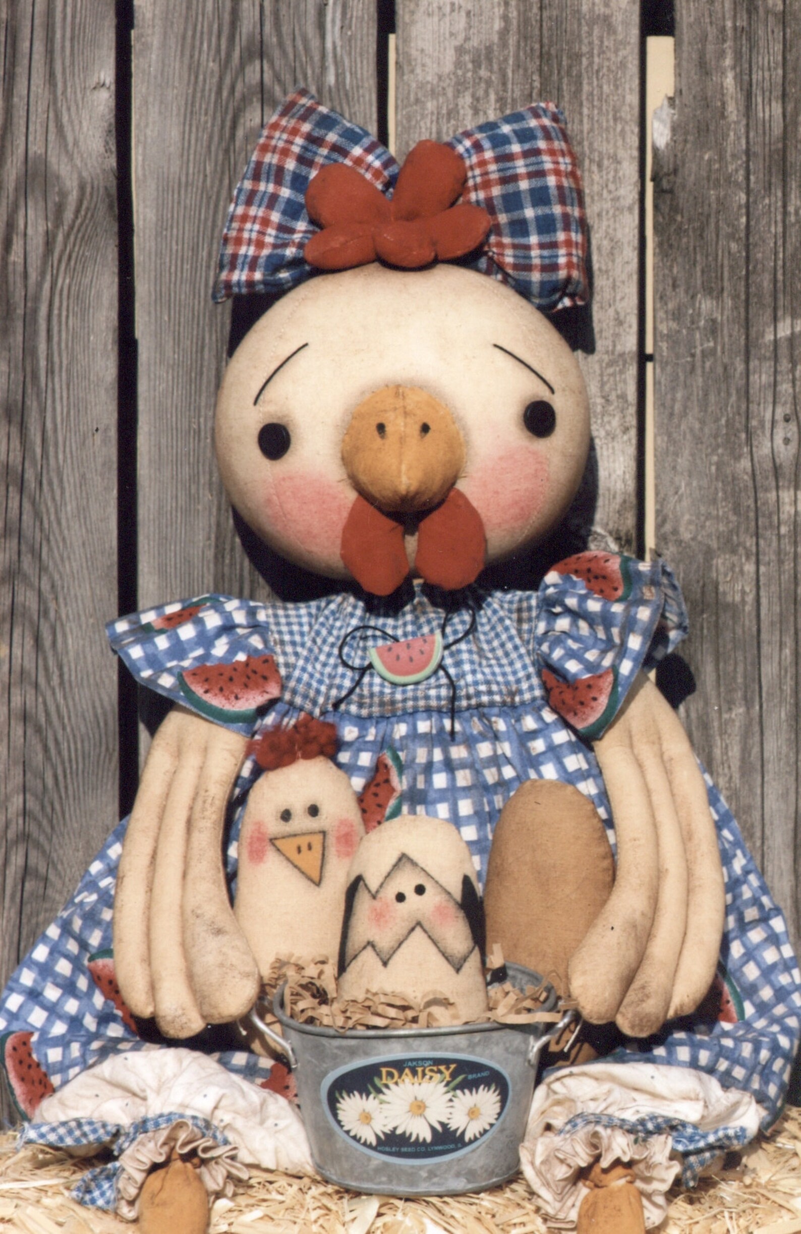 Primitive E-pattern Chelsea Chicken | Etsy