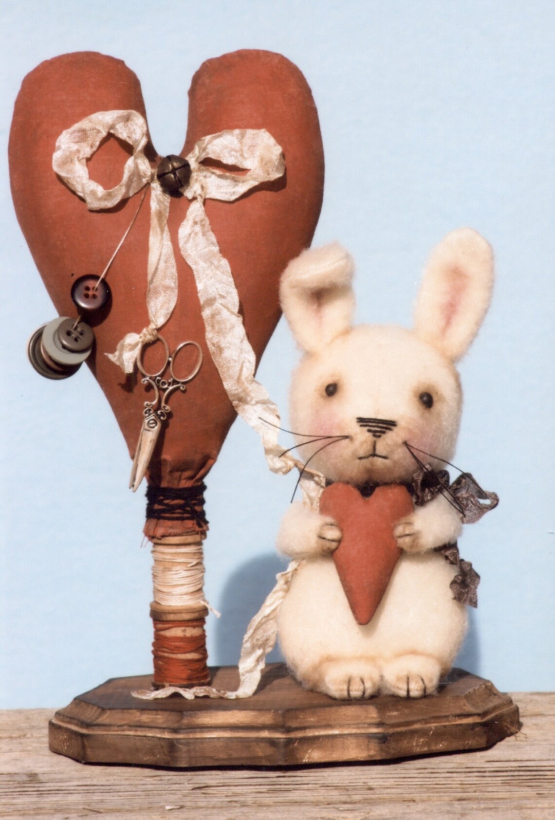A Primitive E-PATTERN Heart to Heart Teddy Bear and Bunny Pin Keeps - Etsy