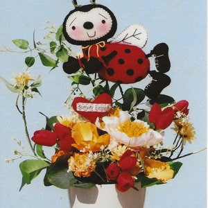 Primitive Pattern Spring is in the Air - Etsy