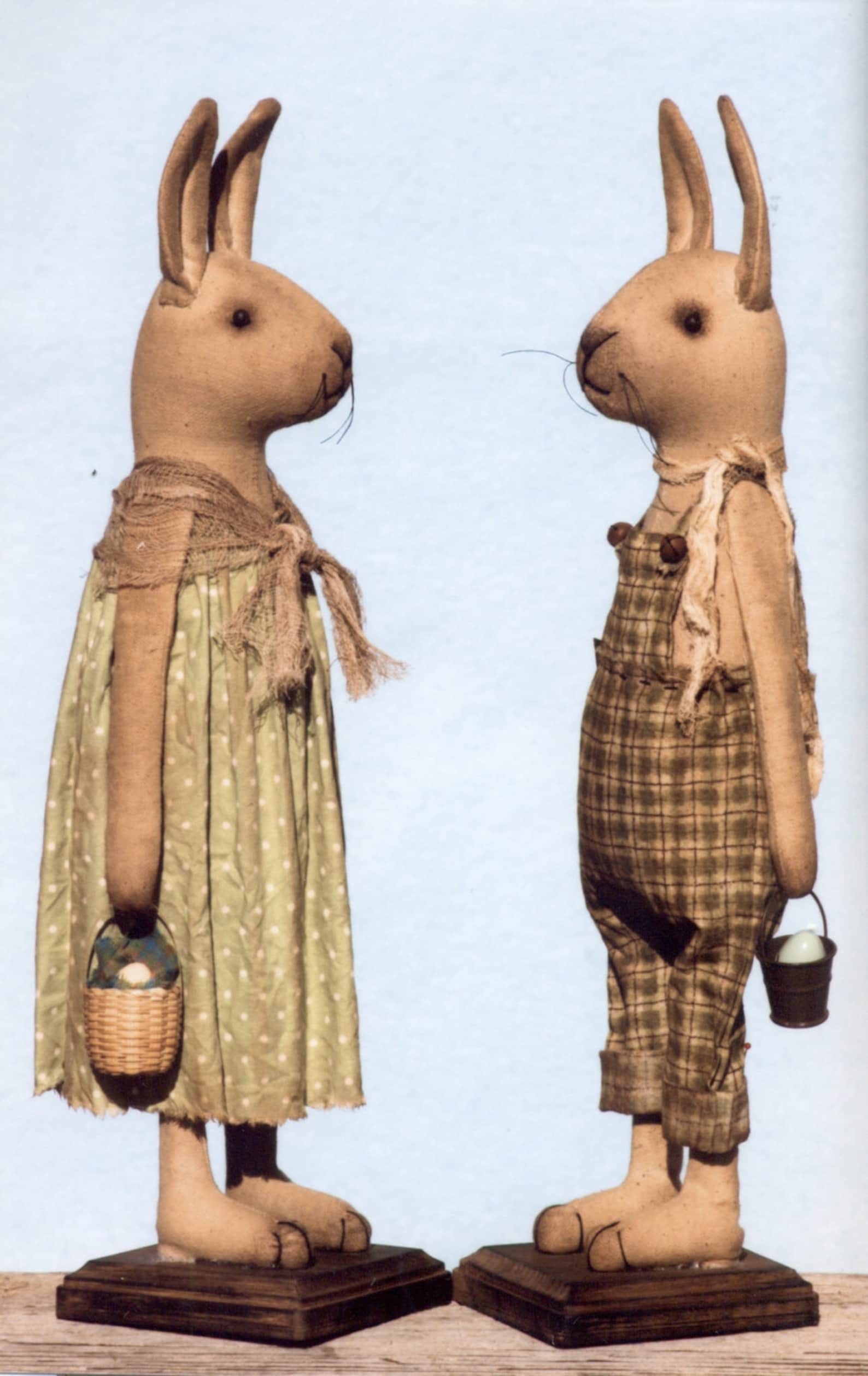 A Primitive E-pattern Clover and Cleveland Hare - Etsy
