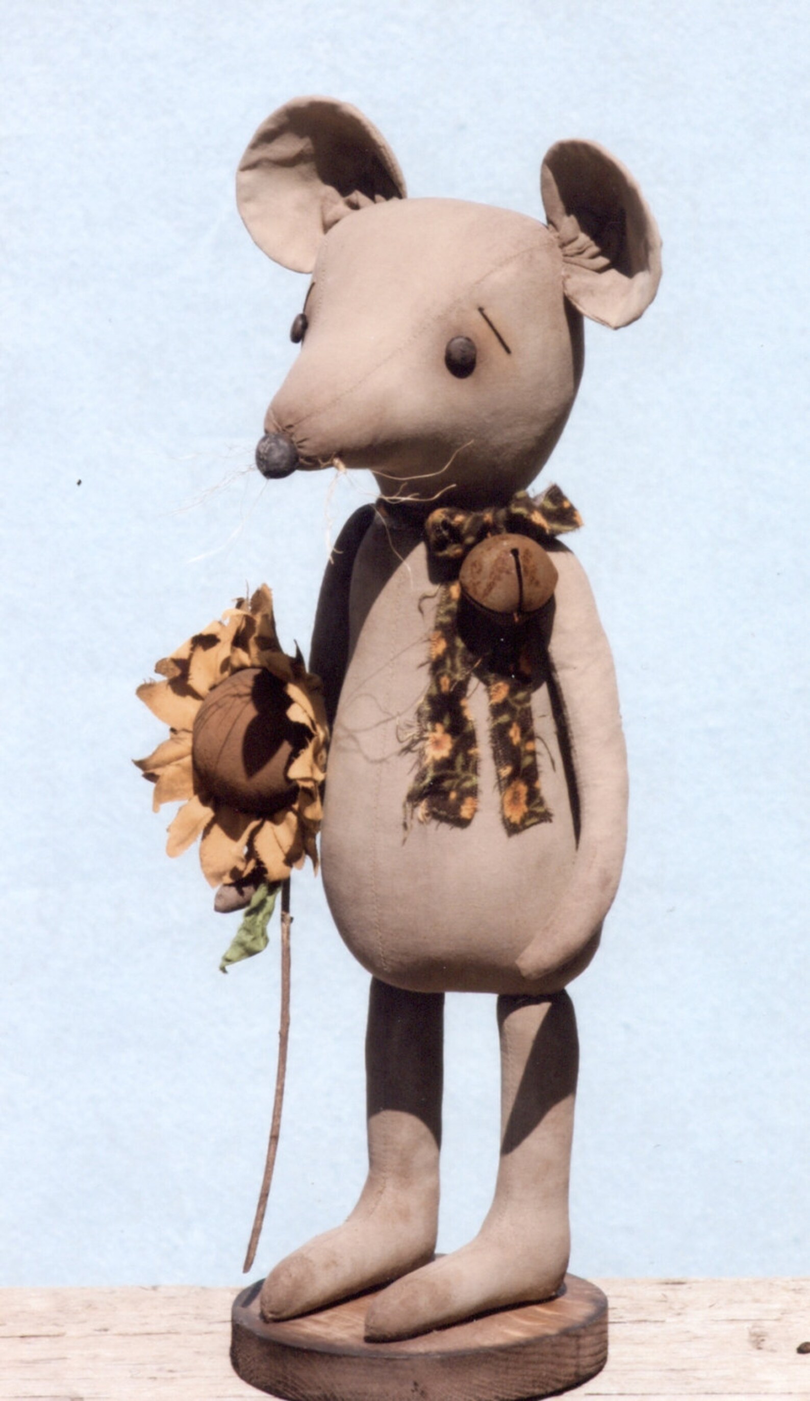 Primitive PATTERN Standing Country Mice With Sunflower or Santa Hat - Etsy