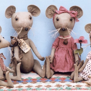 Primitive Sitting Mice PATTERN - Etsy