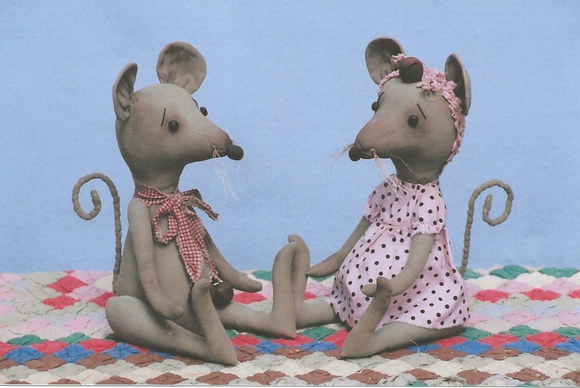Primitive EPATTERN Country Mouse Family | Etsy
