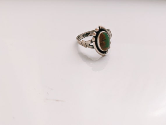 Small Detailed Art Deco Ring - Gem