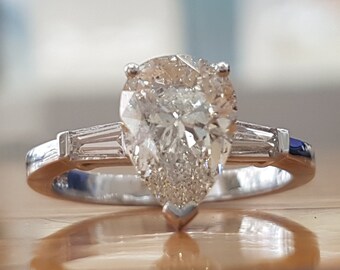 Bespoke Engagement Rings and Custom Jewelry by DiamondsMine