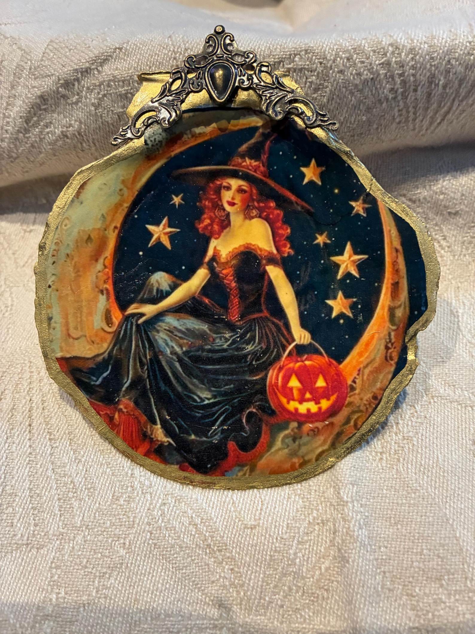 Vintage Retro Sexy Witch, Crescent Moon, Halloween, Bewitched, Mystical ...