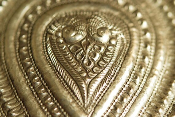 274 Old Silver Betel Nut Leaf Holder Box - Gem