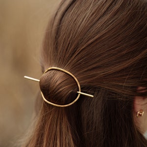Hair Circle and Stick Hair Oval With Stick Hair Barrette Bun Holder ...