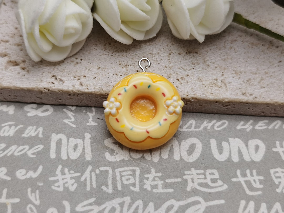 6/20 Pieces Plastic Doughnut Donut Pendant Charm , Resin Handmade ...