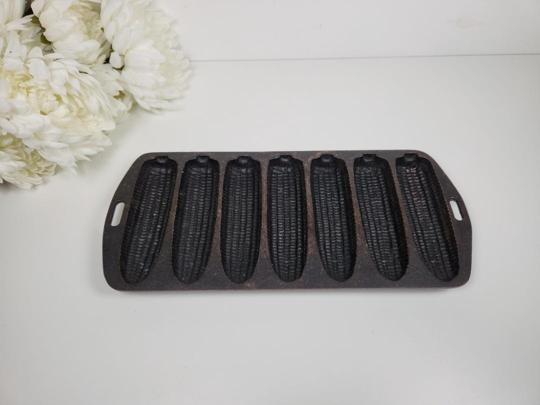 Vintage Cast Iron Corn Bread Stick Pan- Corn Bread Baking Pan- Rustic ...