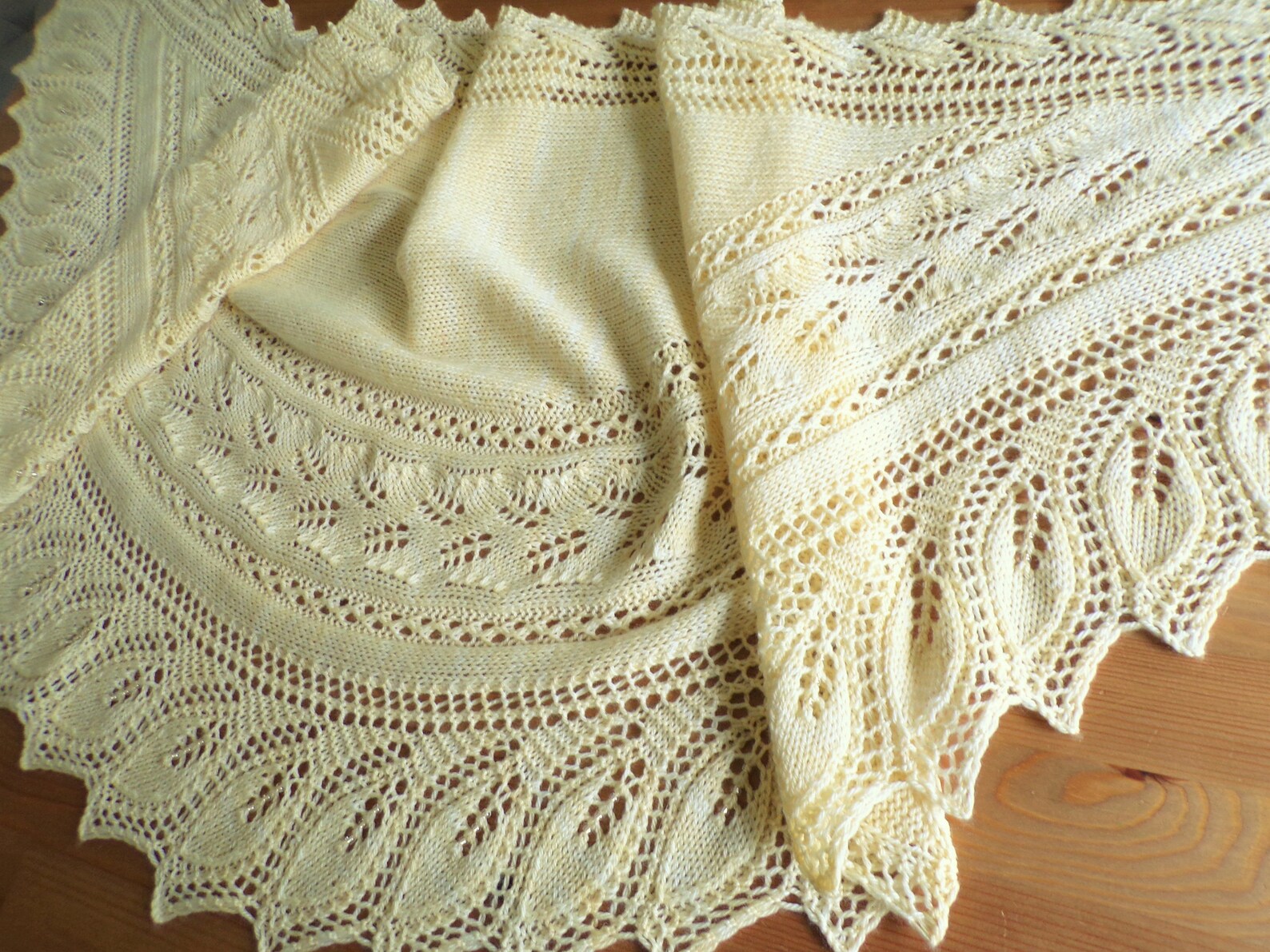 Hand Knit Lace Leaf Shawl Pale Yellow - Etsy