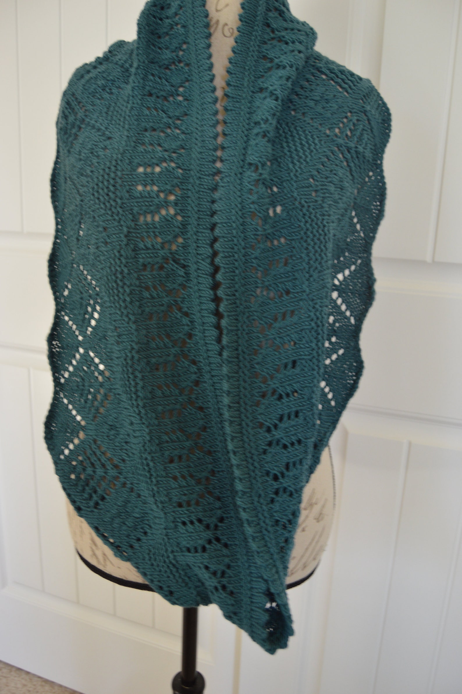 Hand Knit Lace Cowl | Etsy