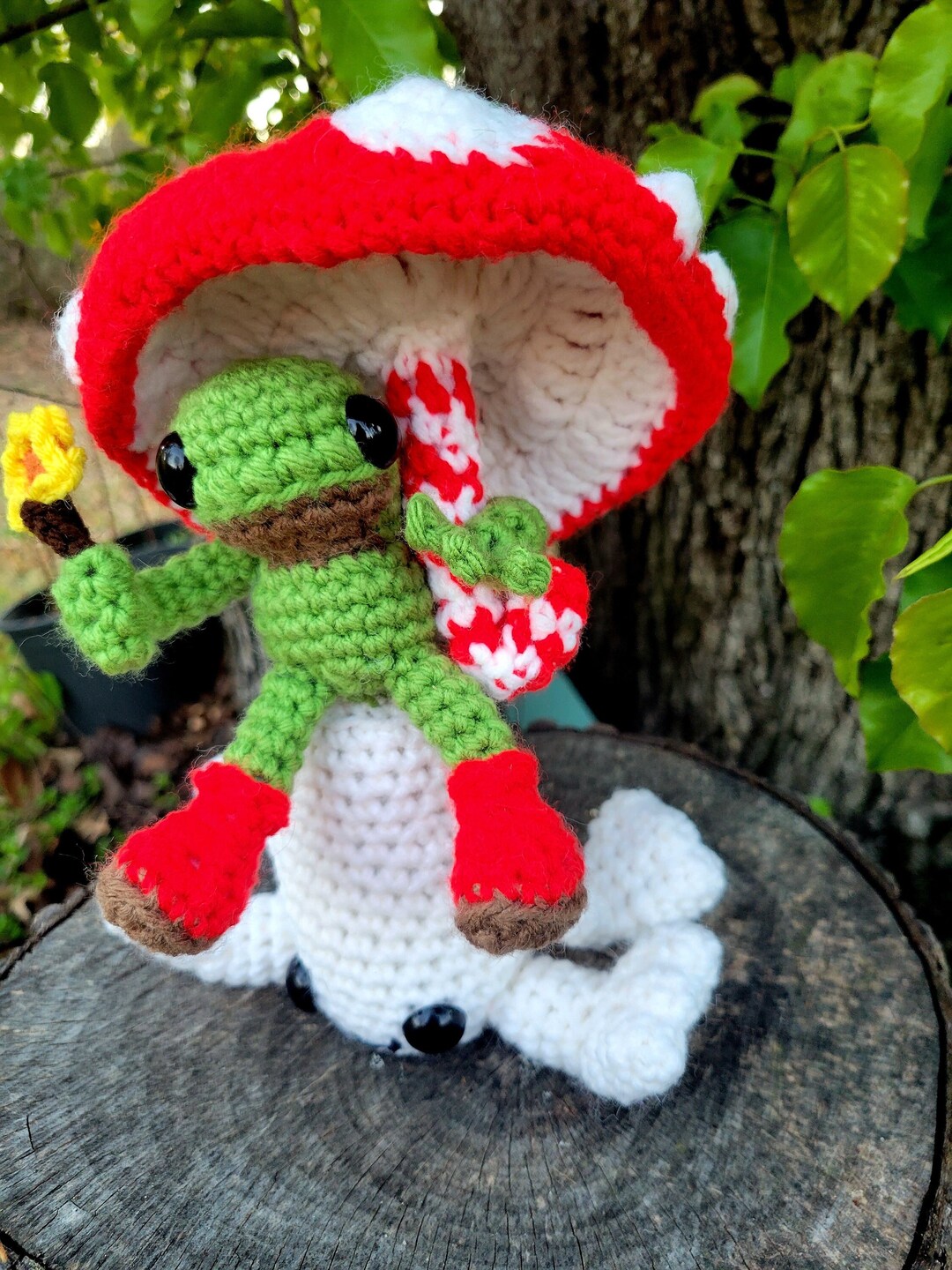 Made to Order Frog With Toadstool Umbrella, Cottagecore, Goblincore, Crochet Plush Toy - Etsy
