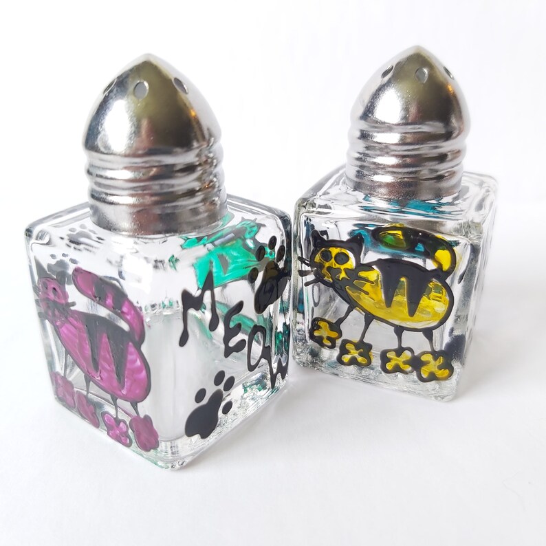 Cats Meow Pets Paws Salt and Pepper Hand Painted Mini Shakers - Etsy