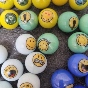 27 Glass Marbles With Print Decal, Mood Face Emotion Smile Bumble Bee ...
