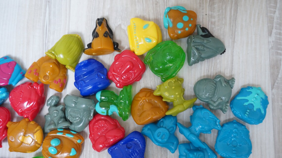 10 zufällig ausgewählte Dracco Heads Crazy Bones Gogos Sammlung ...