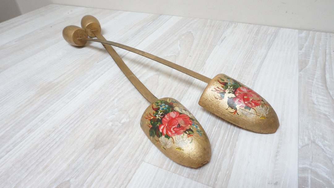 Wooden Shoe Banded Stretchers, Flower Rose Forms Shapers Supporters ...
