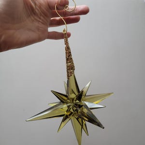 Choose Atomic German Star Sputnik Christmas Ornament, Lucite Green Red ...