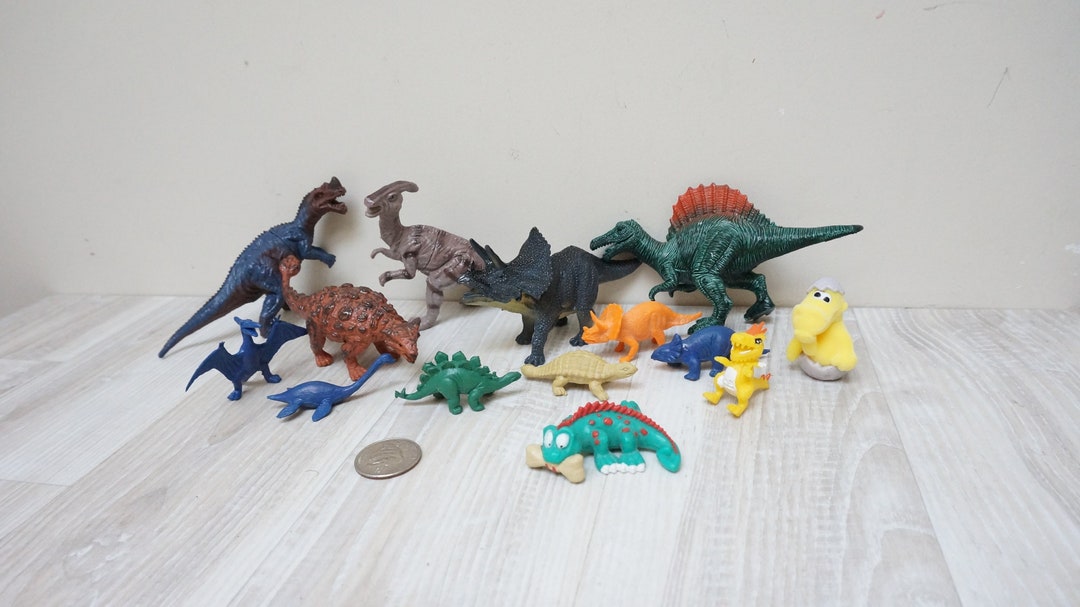 15 Dinosaur Figurine Set of Kid Toy, Plastic Vintage Retro Animal, Home ...