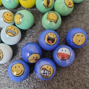 27 Glass Marbles With Print Decal, Mood Face Emotion Smile Bumble Bee ...