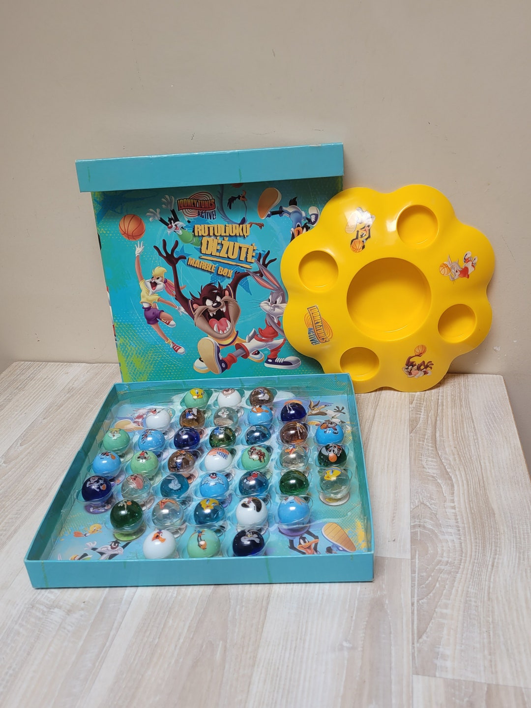 37 Looney Tunes Marbles Set in Box + Bowl, Comics Cartoon Retro Vintage ...