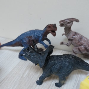 15 Dinosaur Figurine Set of Kid Toy, Plastic Vintage Retro Animal, Home ...