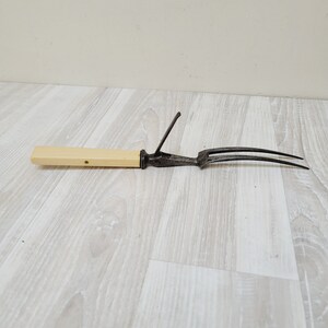 Bakelite Meat Carving Fork, Finger Guarded English C. 1940s Retro ...