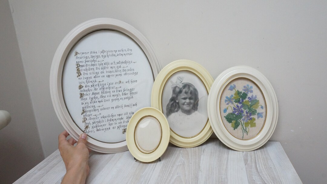 Set of 4 Oval White and Cream Plastic Frame, Convex Bubble Dome Domed ...