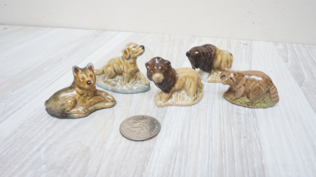 5 WADE Whimsies Rose Tea Tiny Ceramic Animal Figurines, Dog Wolf Lion ...