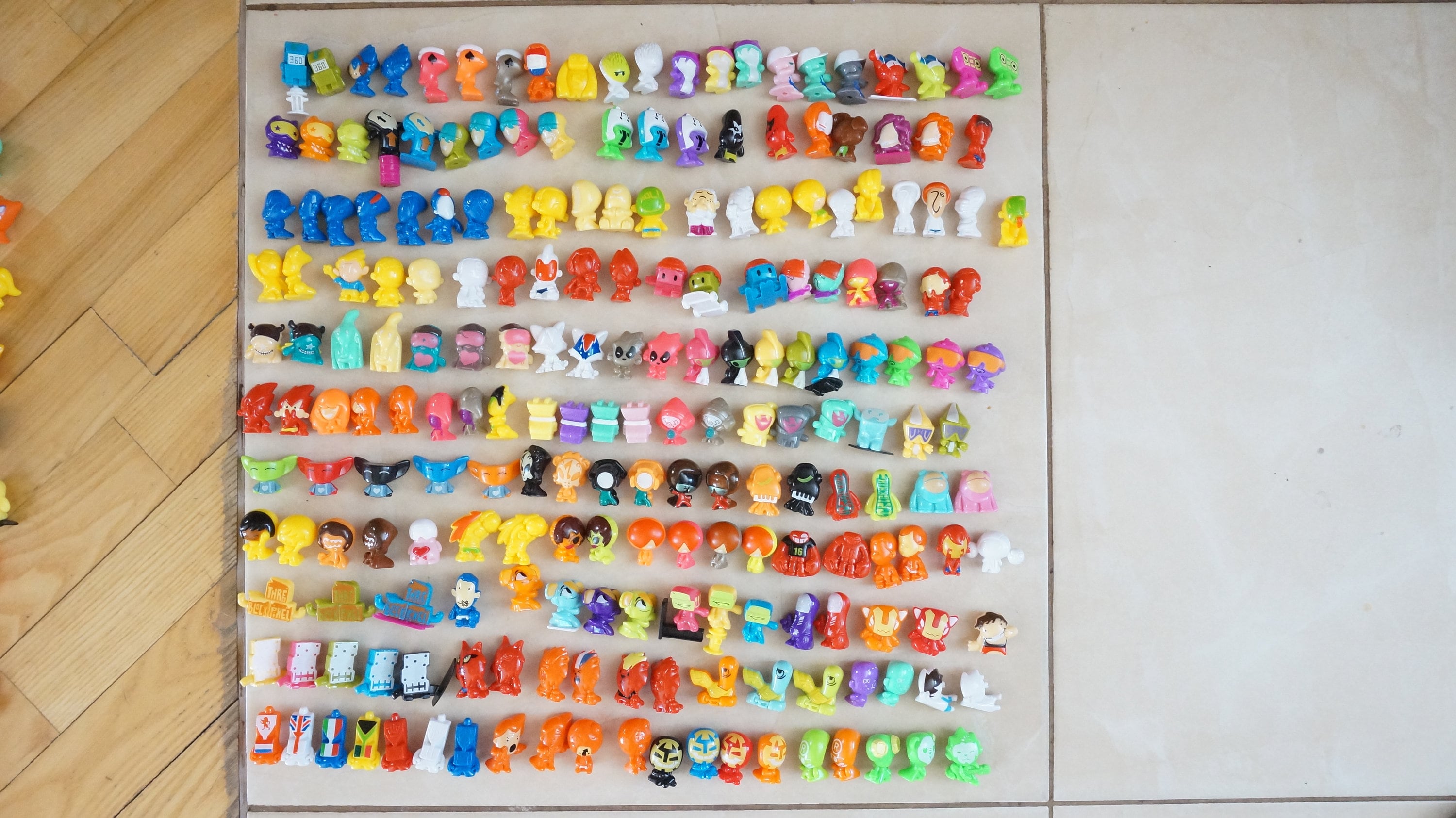 10 or 20 Random Crazy Bones Gogos Mini Monster Plastic Figurines Retro ...