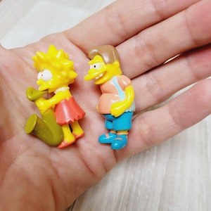 The Simpsons 2 Figurine Set, Lisa and Nelson Figure by Fox Company ...