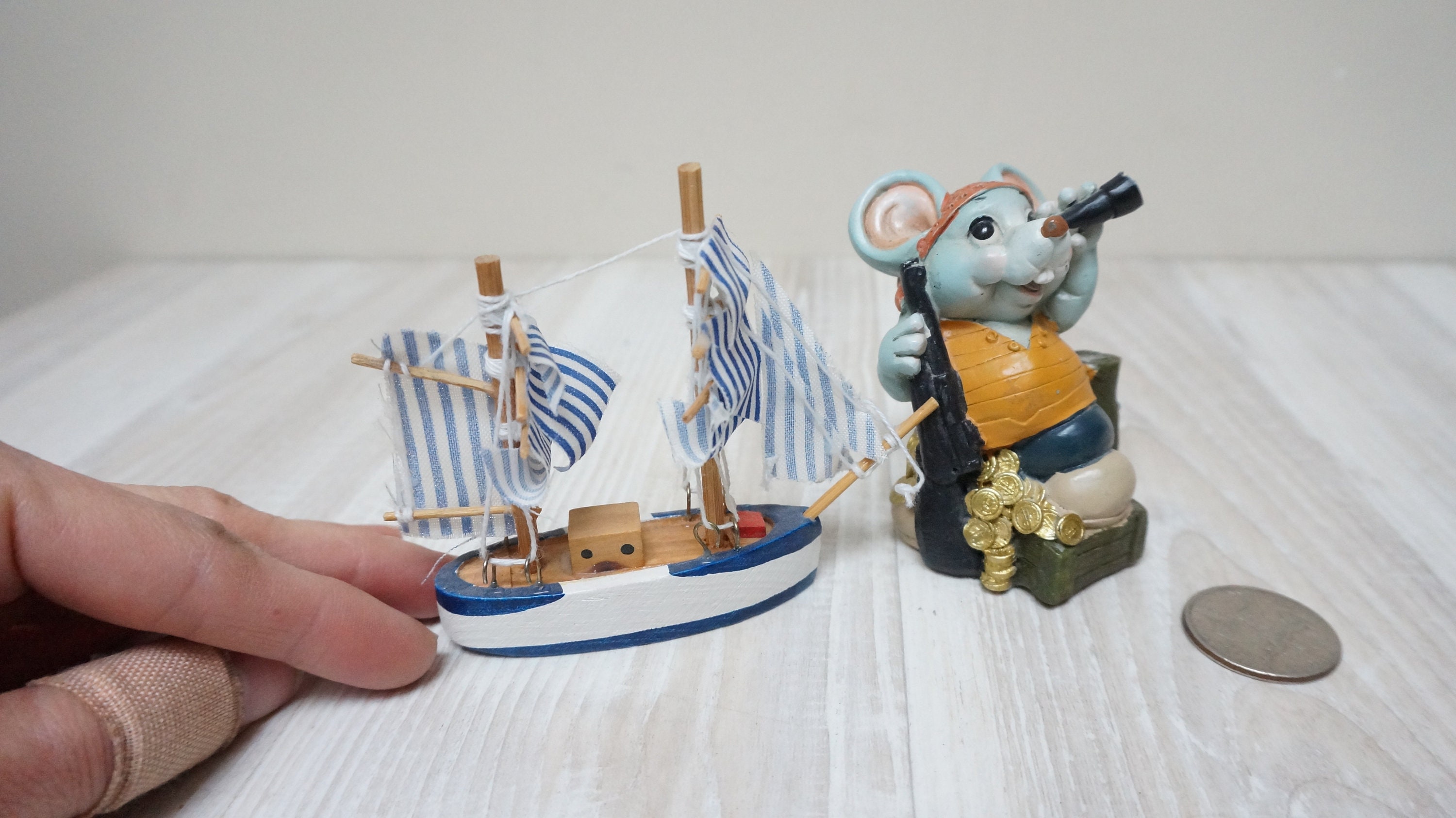 Mini Sailing Ship Wooden Model and Mouse Pirate Vintage Display Retro ...