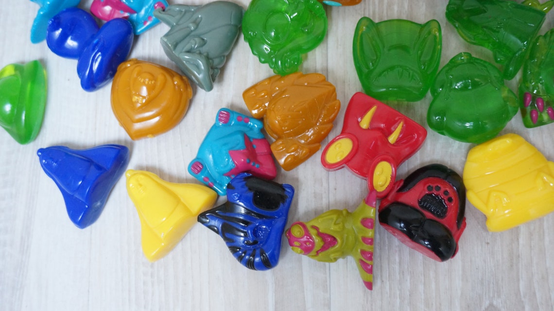 10 zufällig ausgewählte Dracco Heads Crazy Bones Gogos Sammlung ...