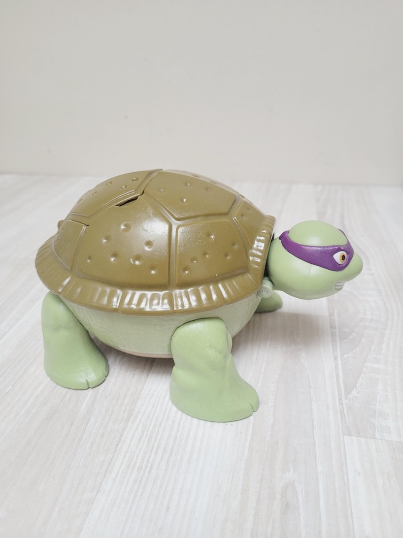 Donatello Teenage Mutant Ninja Turtle by Playmates Gift Box, Micro ...