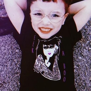 Siouxsie Sioux Peek-a-boo Unisex Kids Tee / Goth Baby Post | Etsy
