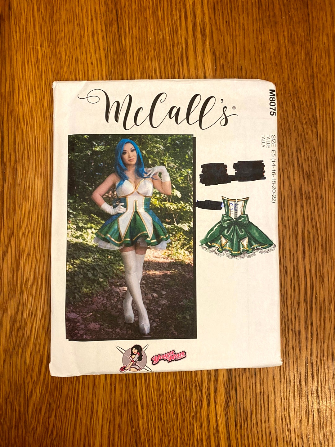 Vintage Mccall's Plunging Strapless Flirty Dress, Cos Play, Ya Ya Han ...