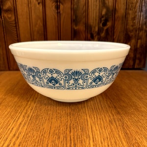 Pyrex Horizon Blue Mixing Bowl, Yellow 403 - Etsy