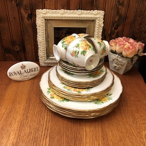 20 Piece Yellow Tea Rose by Royal Albert, Dinnerware Set - Etsy