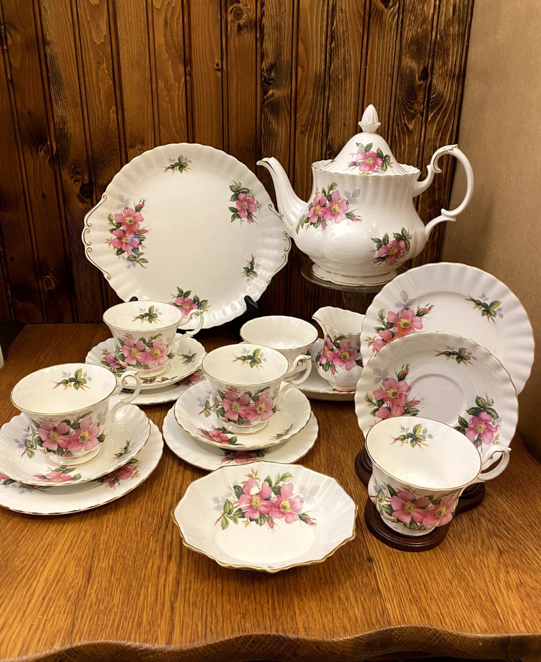 19 Piece Royal Albert Prairie Rose Tea Set With Large Teapot and All ...