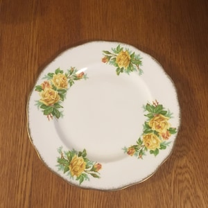 20 Piece Yellow Tea Rose by Royal Albert, Dinnerware Set - Etsy