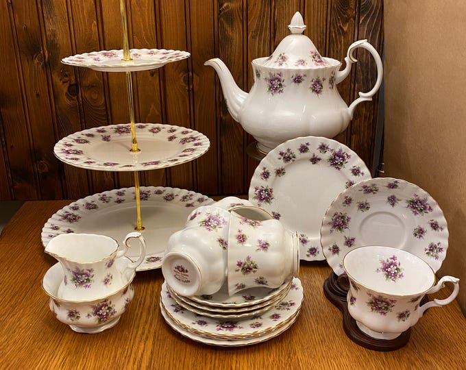 17 Piece Royal Albert Sweet Violets Tea Set, Small Teapot, Service for ...