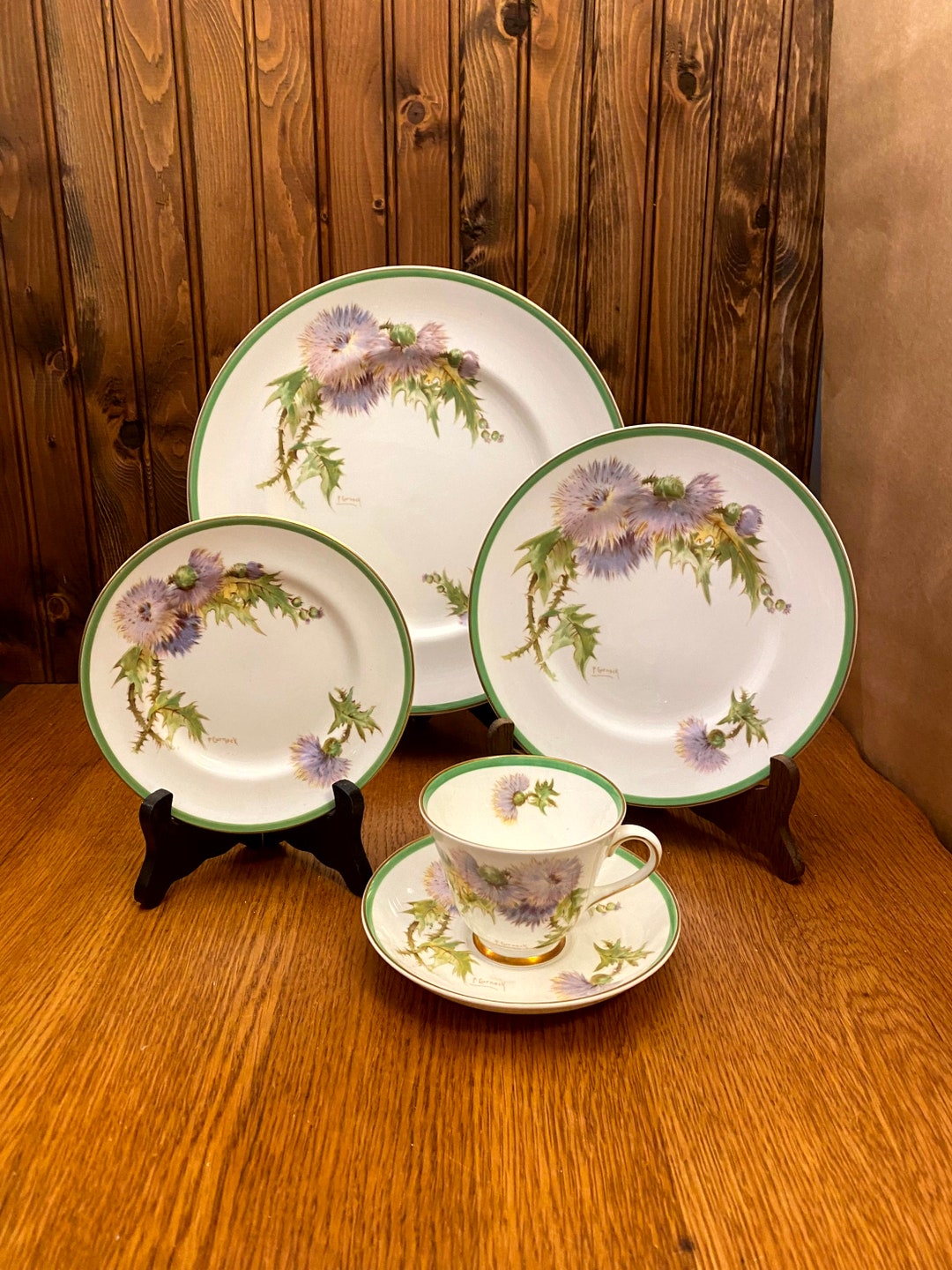 20 Piece Royal Doulton Glamis Thistle, Service for 4, Dinnerware Set ...