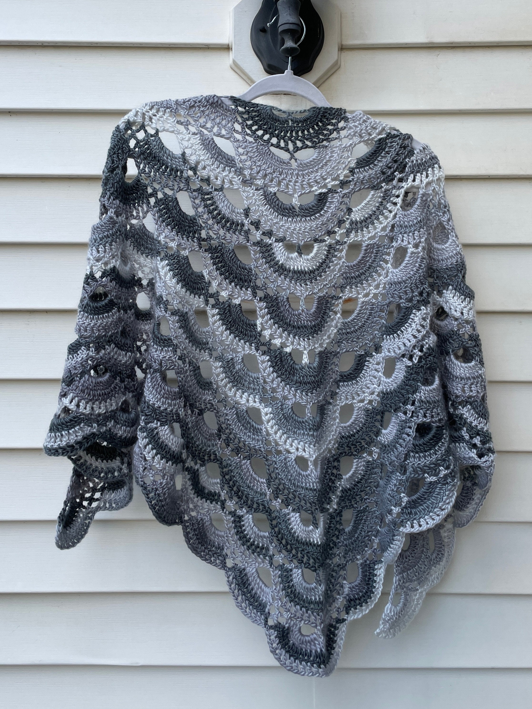 Crochet Virus Shawl. Variegated Shawl. - Etsy