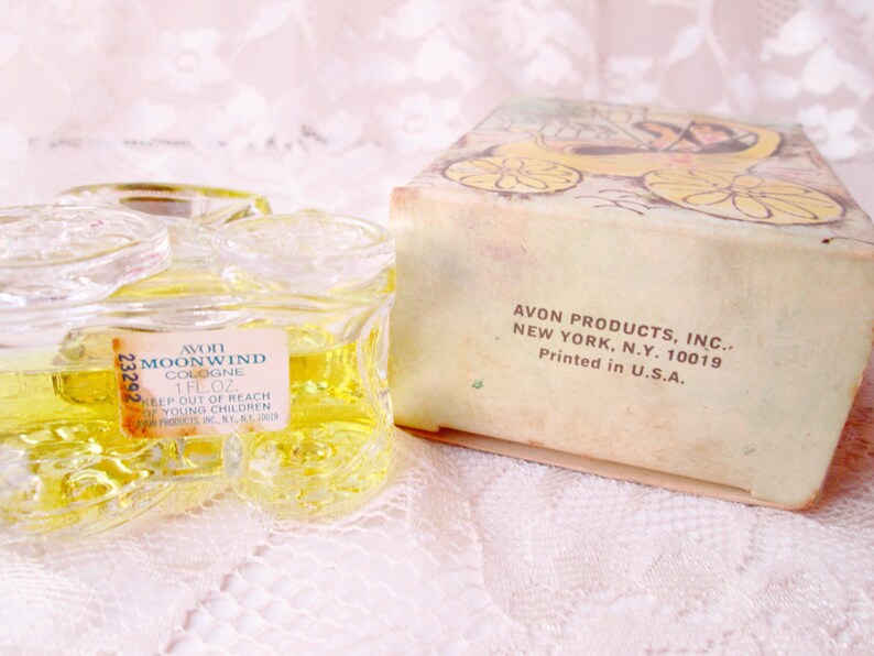 Avon Moonwind Perfume Cologne Courting Carriage Couple Bottle | Etsy