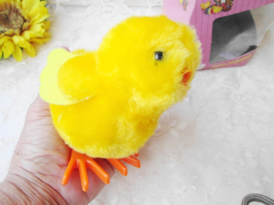 Large Wind up Plush Hopping Chick NIB Wind up Toy 4-1/2" NOS Yellow ...